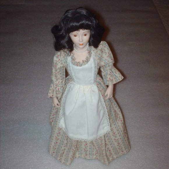 Maryland doll | Accents | Vintage State Of Maryland Porcelain Doll ...